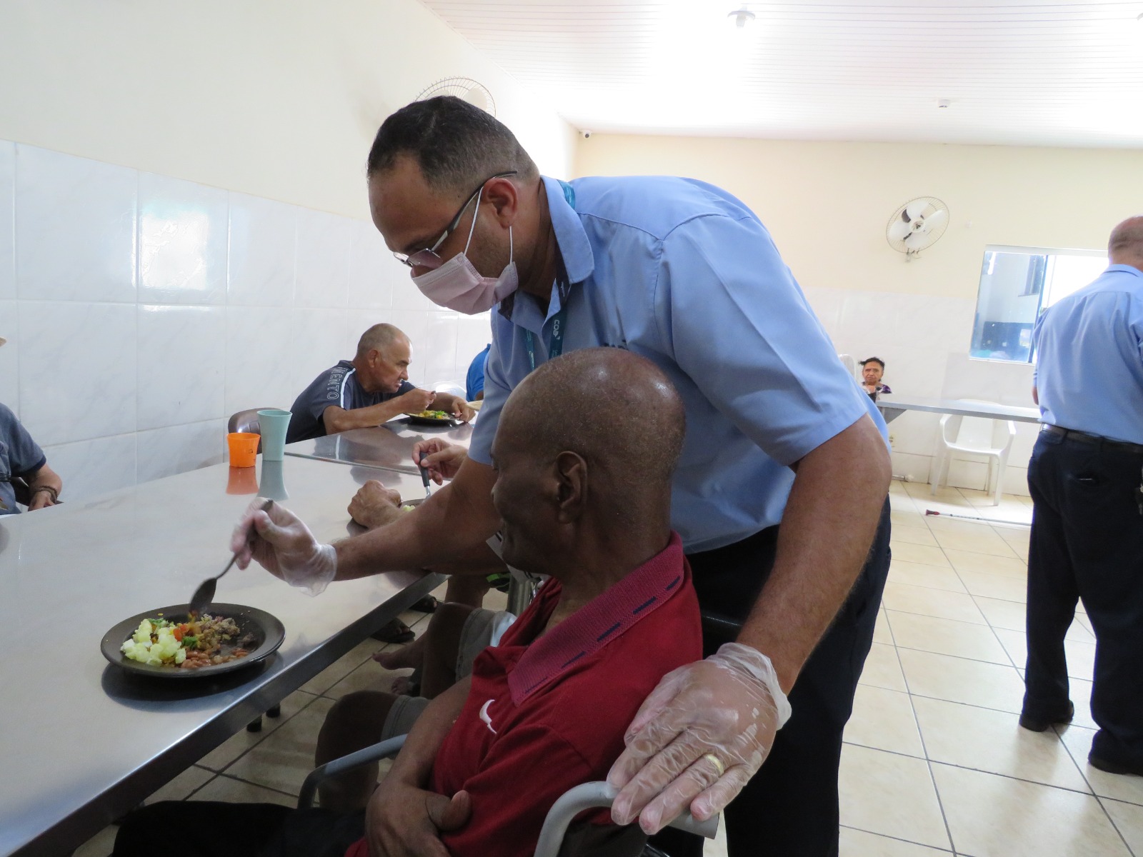 COA visita lares para idosos